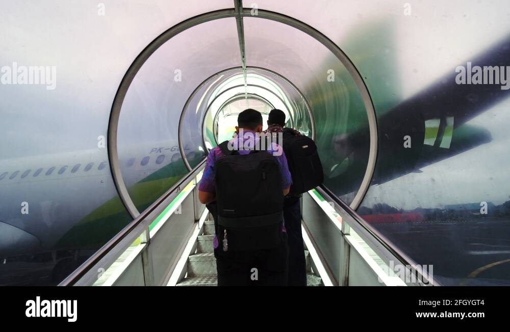 Passenger boarding airplane ladder Stock Videos & Footage - HD and 4K ...