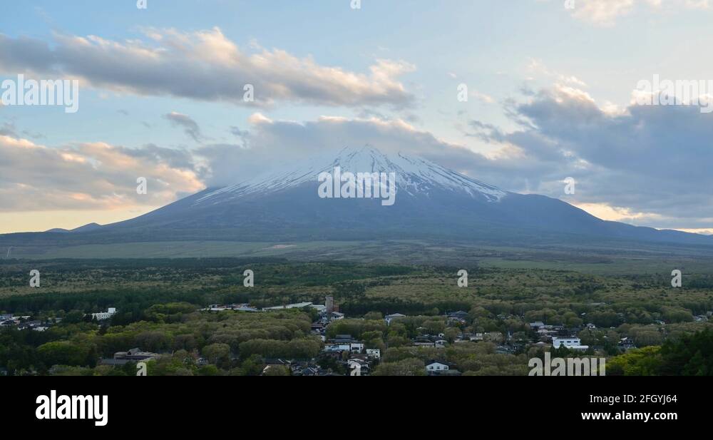 Yamanakako in yamanashi prefecture near mount fuji Stock Videos ...