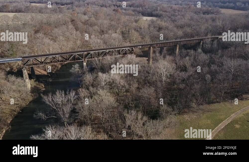 Elevated railroad tracks Stock Videos & Footage - HD and 4K Video Clips ...