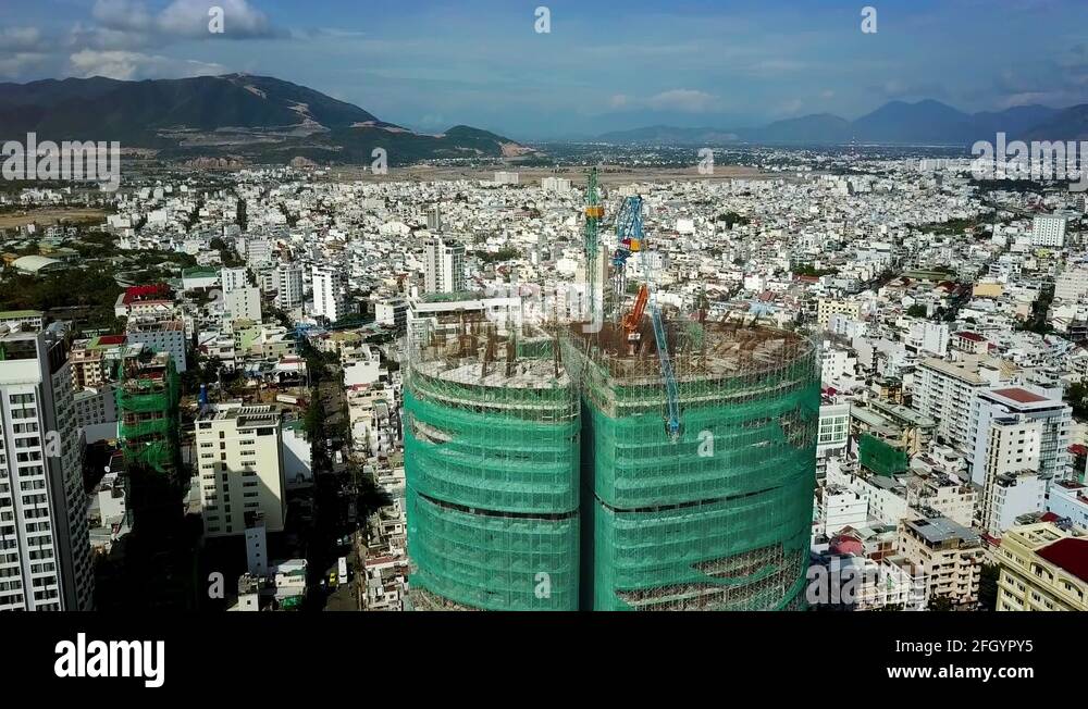 Broken crane Stock Videos & Footage - HD and 4K Video Clips - Alamy