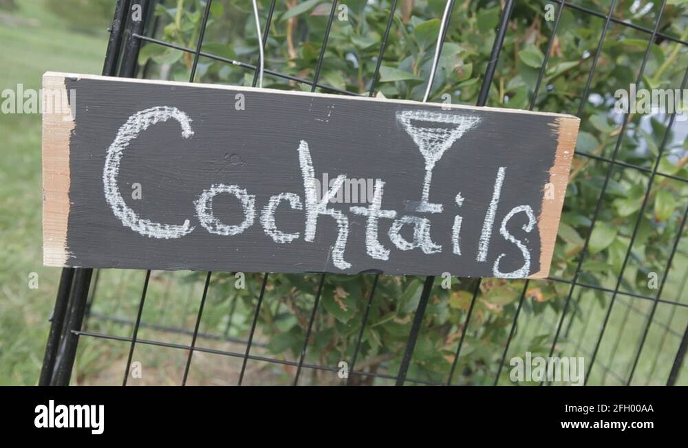 Cocktail sign Stock Videos & Footage - HD and 4K Video Clips - Alamy