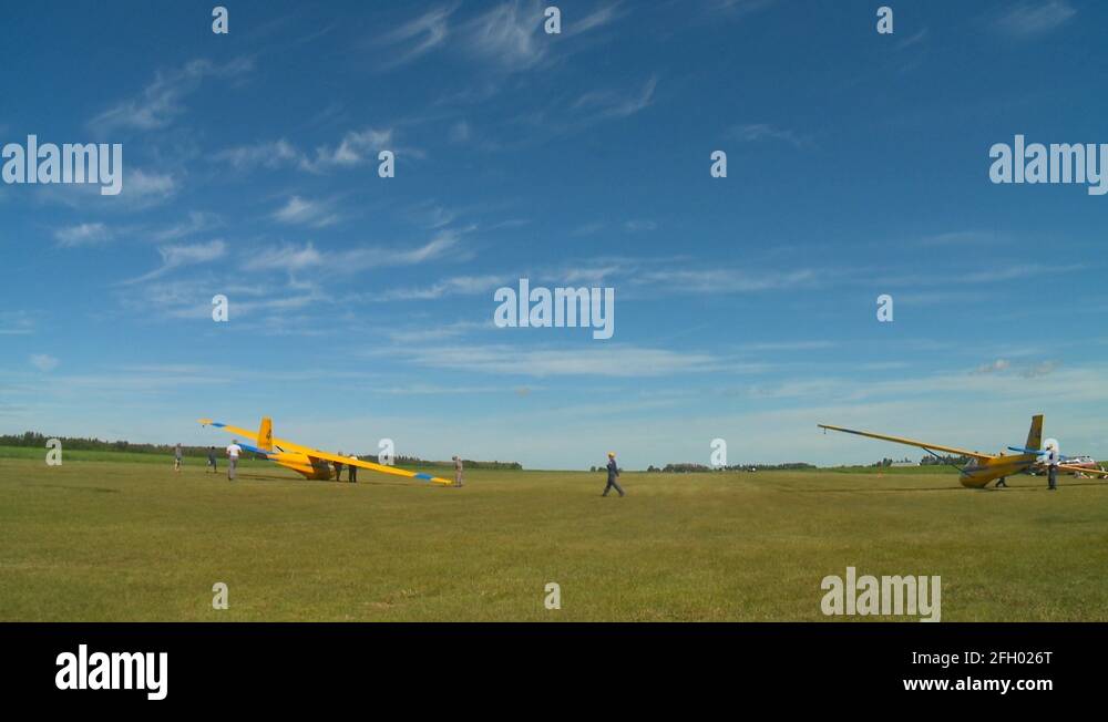 Free gliders Stock Videos & Footage - HD and 4K Video Clips - Alamy
