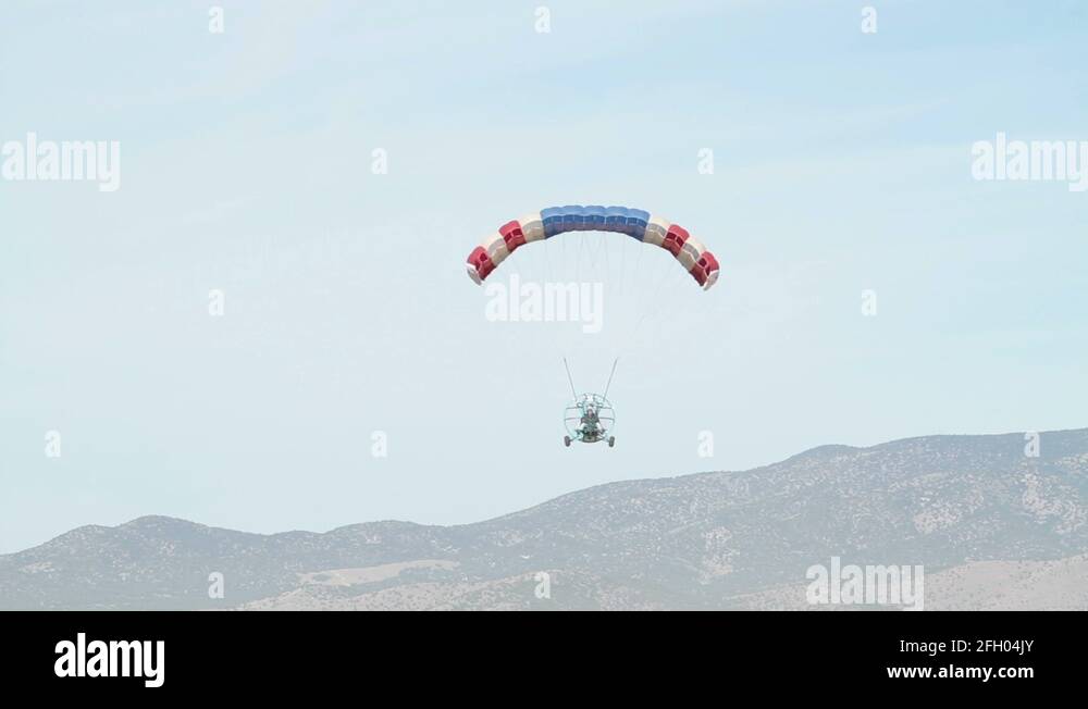 Parachute flag airplane Stock Videos & Footage - HD and 4K Video Clips ...