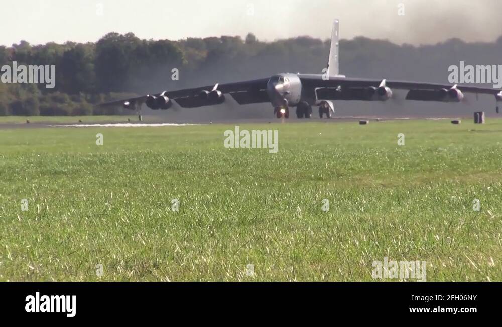 Raf fairford runway Stock Videos & Footage - HD and 4K Video Clips - Alamy