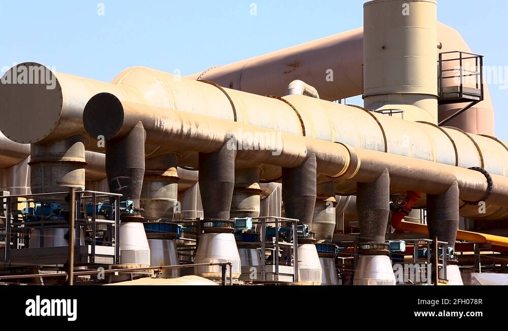 Reservoir tanks Stock Videos & Footage - HD and 4K Video Clips - Alamy