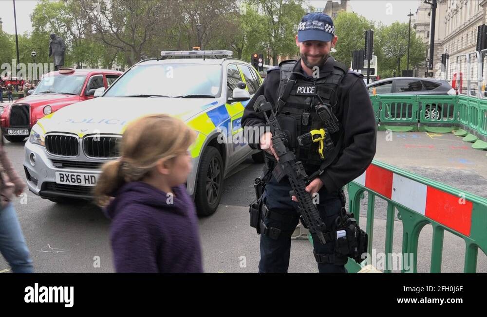 Police machine gun england Stock Videos & Footage - HD and 4K Video ...