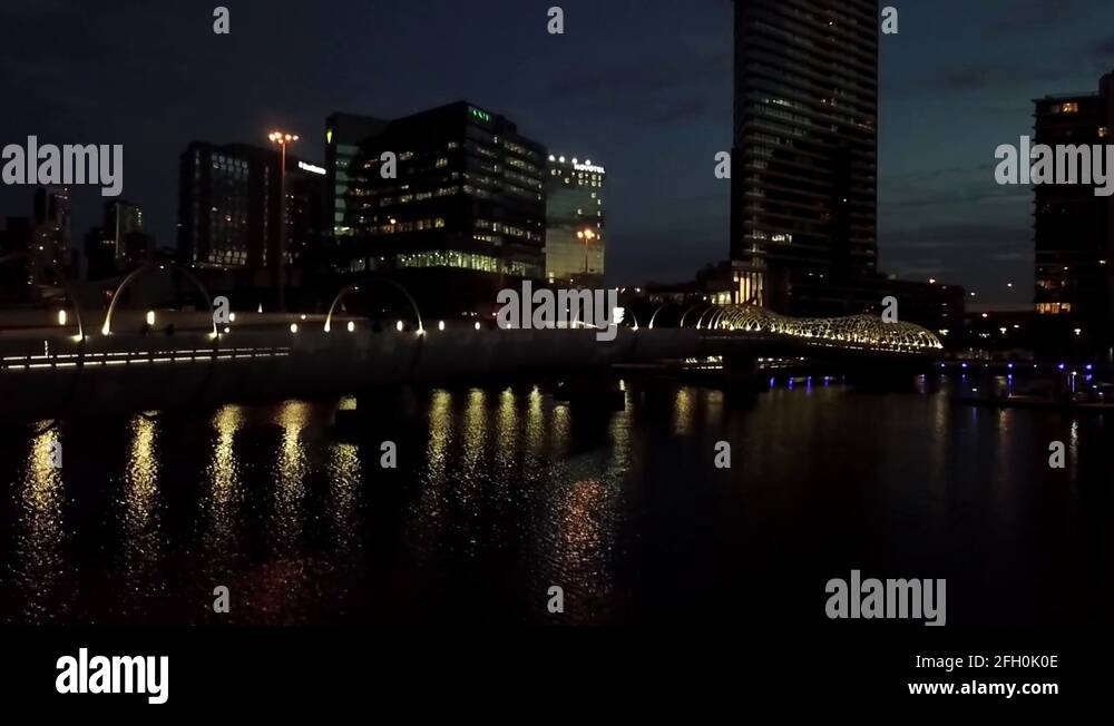 Web bridge Stock Videos & Footage - HD and 4K Video Clips - Alamy