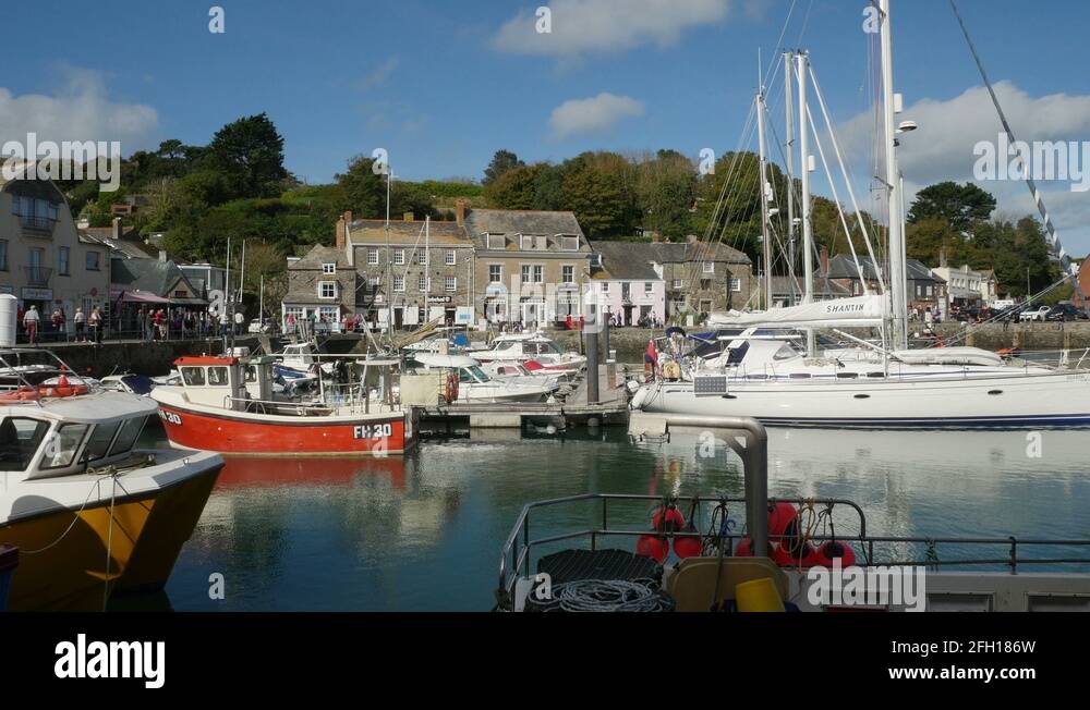 Strand quay Stock Videos & Footage - HD and 4K Video Clips - Alamy