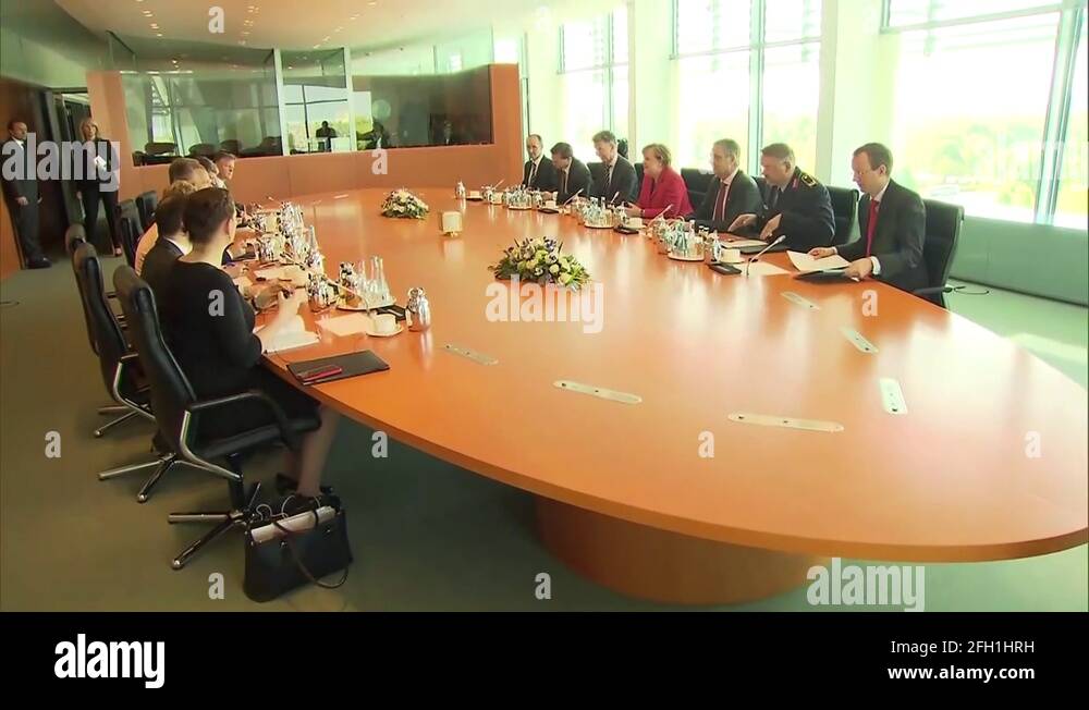 Angela merkel meets Stock Videos & Footage - HD and 4K Video Clips - Alamy