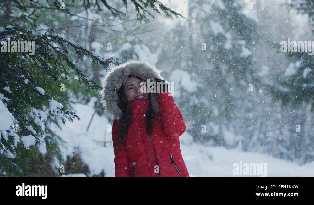 Girl standing under Stock Videos & Footage - HD and 4K Video Clips - Alamy