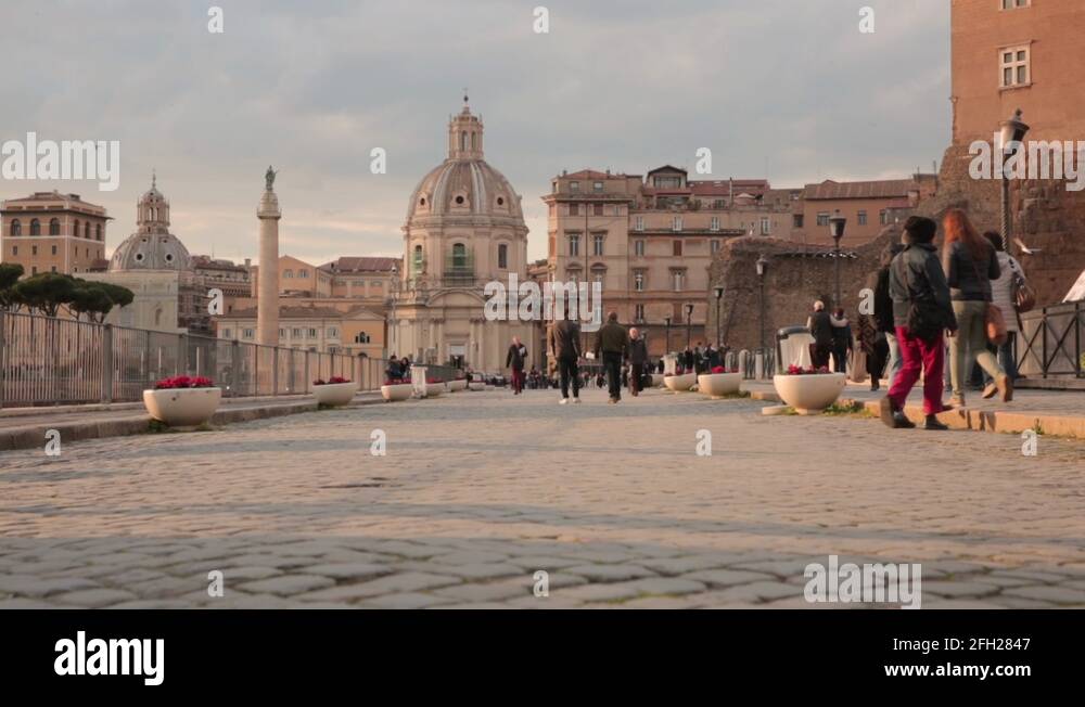 Italian landmarks Stock Videos & Footage - HD and 4K Video Clips - Alamy