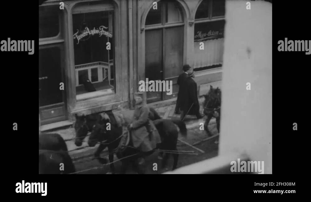 Withdrawal of the German Army after the Armistice - 1918-1919 Stock ...