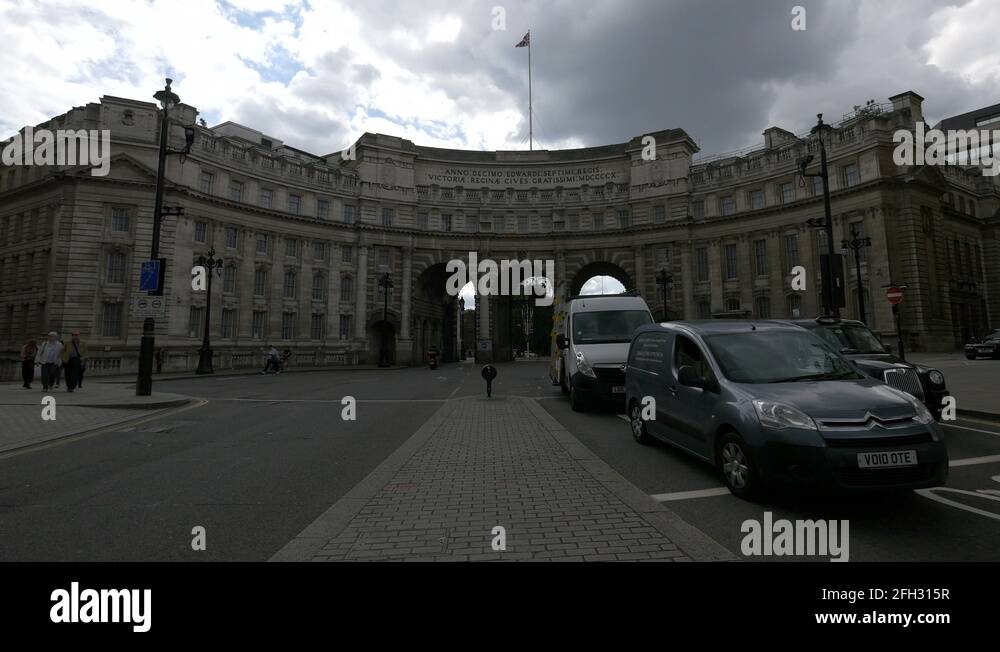 Admiralty arch iconic london Stock Videos & Footage - HD and 4K Video ...
