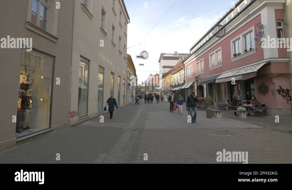 Castle street in Stock Videos & Footage - HD and 4K Video Clips - Alamy