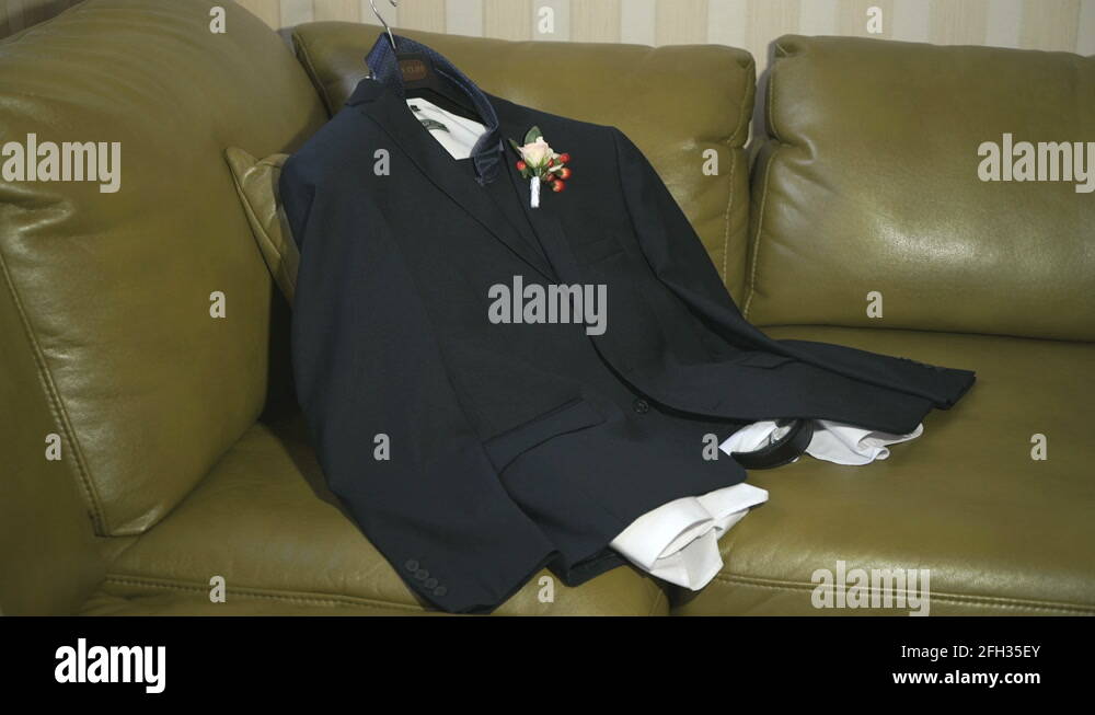 Messy suit Stock Videos & Footage - HD and 4K Video Clips - Alamy