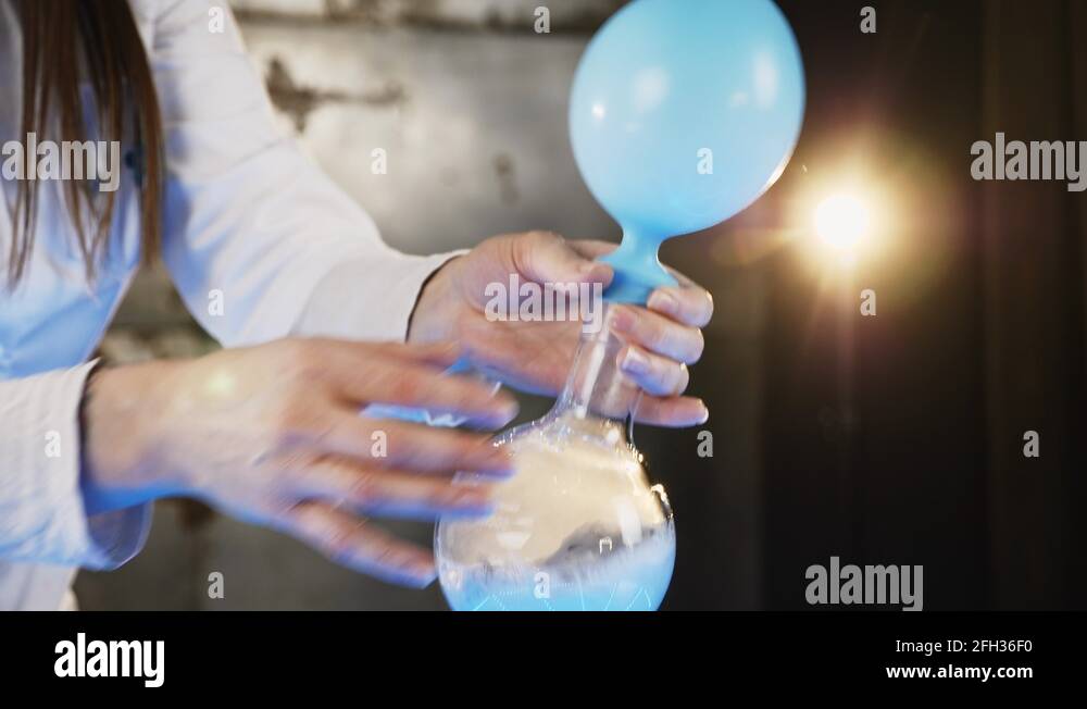 Hydrogen experiment Stock Videos & Footage - HD and 4K Video Clips - Alamy