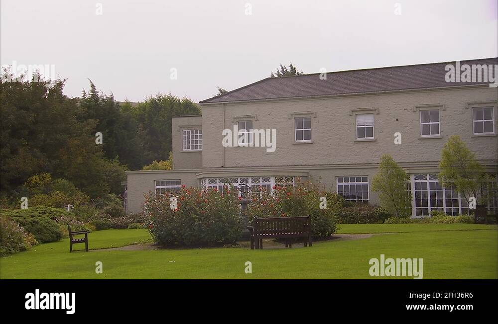 Bloom mansion Stock Videos & Footage - HD and 4K Video Clips - Alamy