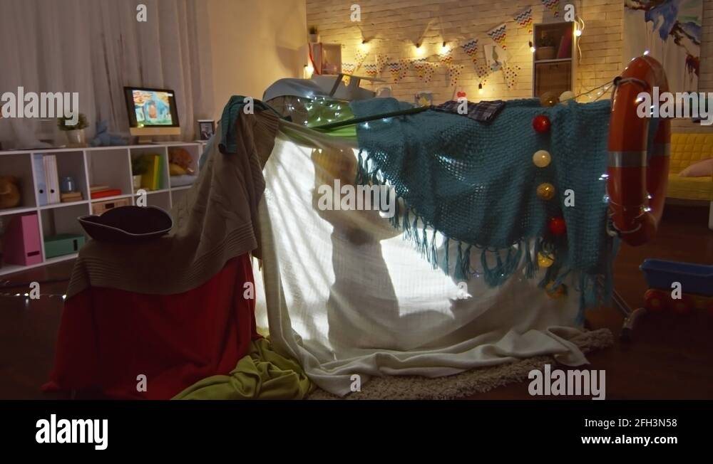 Children playing inside room Stock Videos & Footage - HD and 4K Video ...