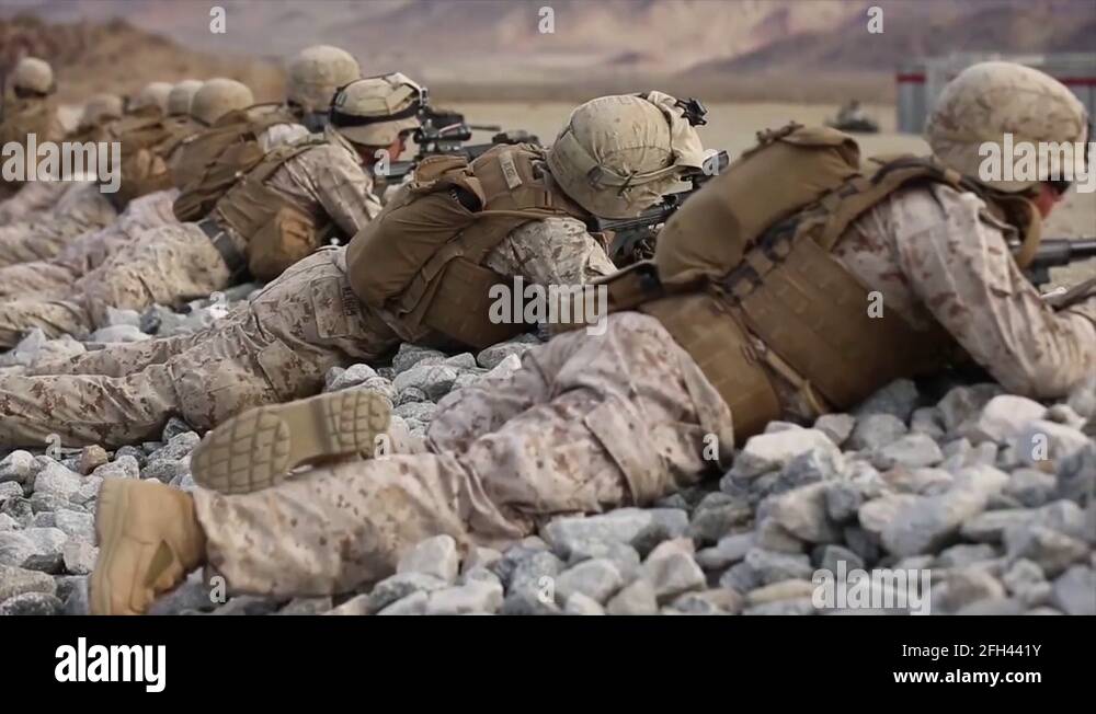 Marine field test equipment from Marine Corps War Fighting Lab during ...