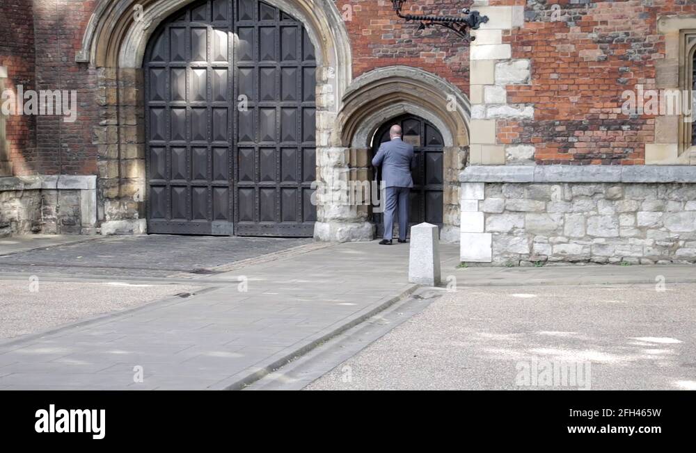 Bishop gate Stock Videos & Footage - HD and 4K Video Clips - Alamy