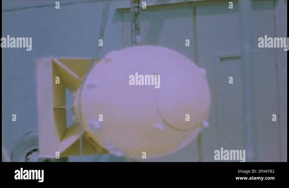 Bomb lift Stock Videos & Footage - HD and 4K Video Clips - Alamy