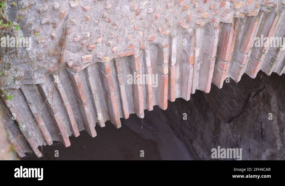 Ruined building arch Stock Videos & Footage - HD and 4K Video Clips - Alamy