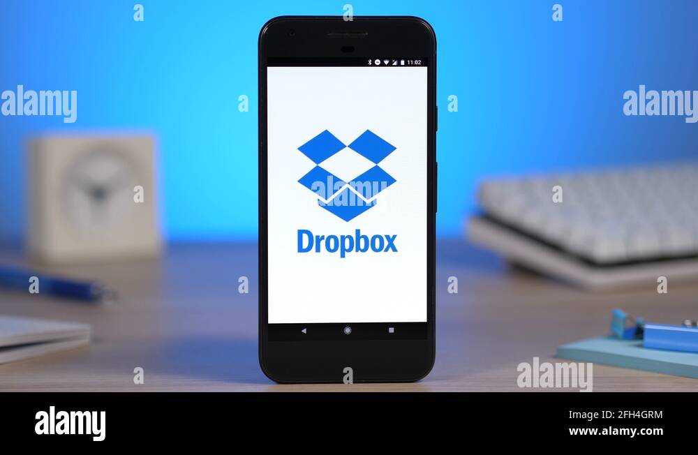 Dropbox icon logo Stock Videos & Footage - HD and 4K Video Clips - Alamy