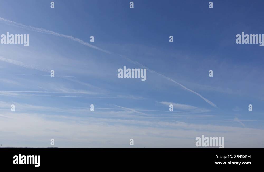 Jet streaks in sky Stock Videos & Footage - HD and 4K Video Clips - Alamy