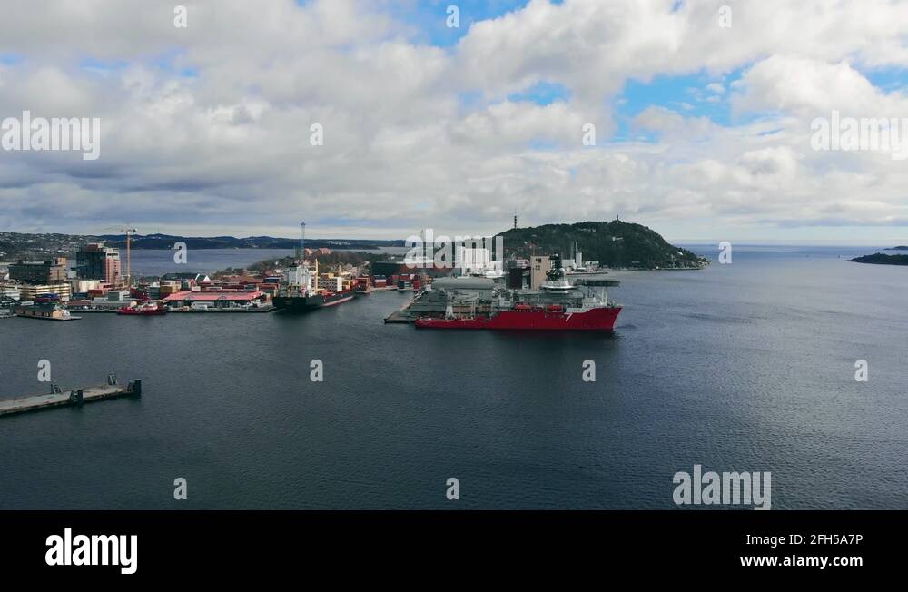 Offshore oil ship Stock Videos & Footage - HD and 4K Video Clips - Alamy