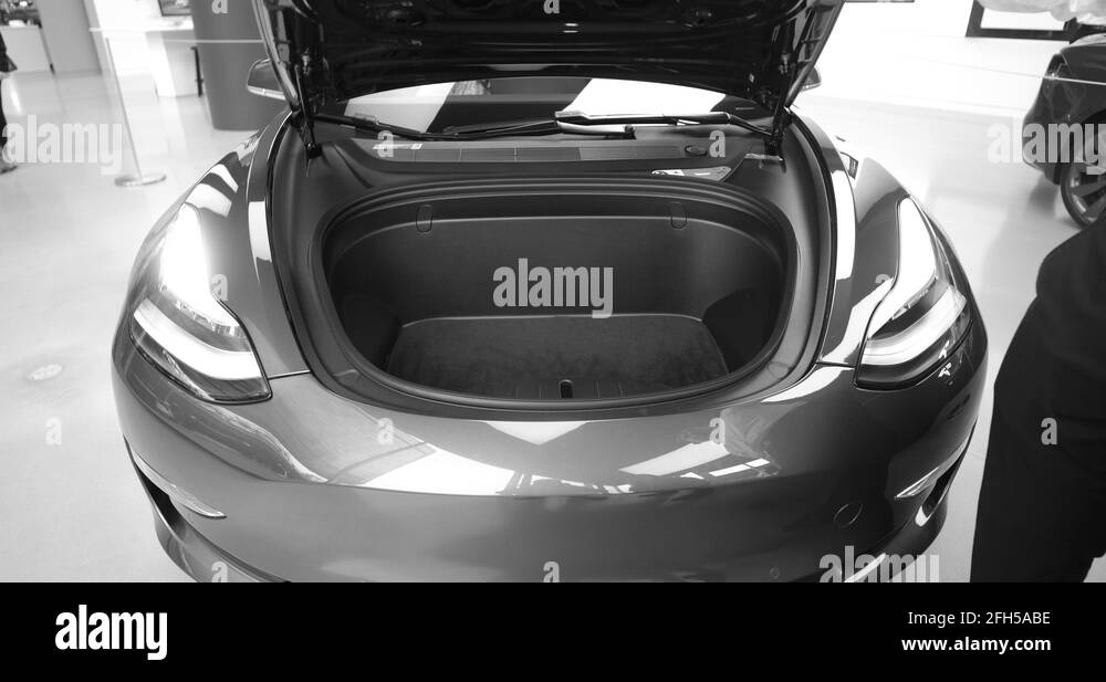 Tesla car Stock Videos & Footage - HD and 4K Video Clips - Alamy