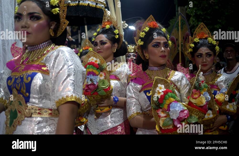 Balinese girls at bali Stock Videos & Footage - HD and 4K Video Clips ...