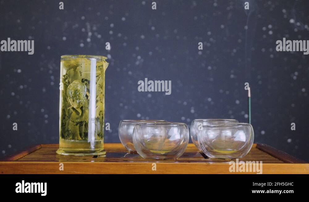 Chinese flask Stock Videos & Footage - HD and 4K Video Clips - Alamy