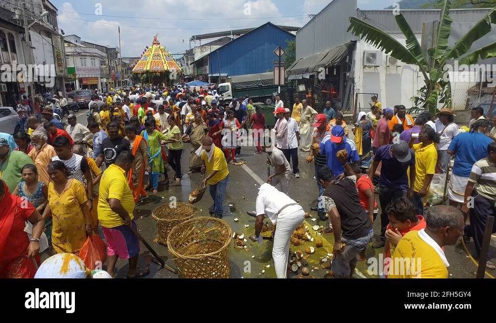 Throw coconut Stock Videos & Footage - HD and 4K Video Clips - Alamy