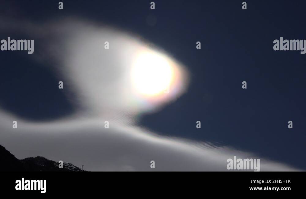 Ring around the sun Stock Videos & Footage - HD and 4K Video Clips - Alamy