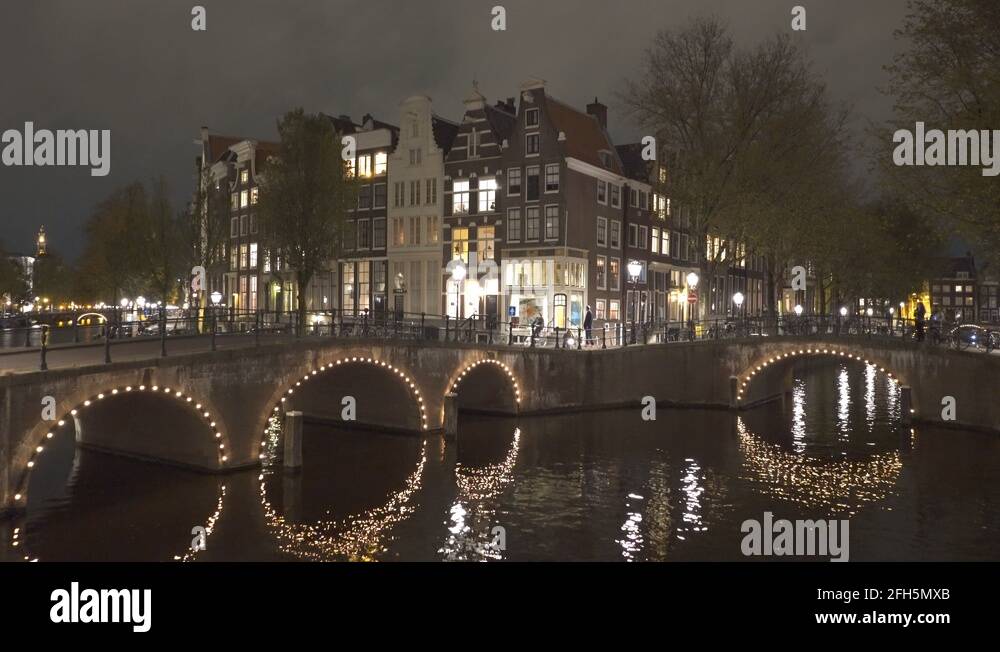 Illuminated canal bridges night amsterdam Stock Videos & Footage - HD ...