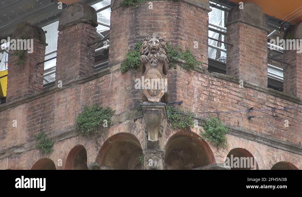 Medieval leon Stock Videos & Footage - HD and 4K Video Clips - Alamy