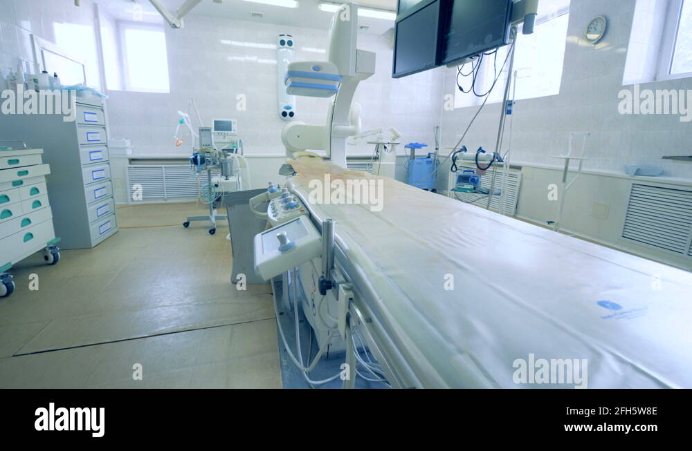 Operating theatre surgery Stock Videos & Footage - HD and 4K Video ...