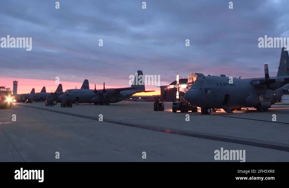 Lockheed C-130 Hercules halt on runway - 2016 Stock Video Footage - Alamy