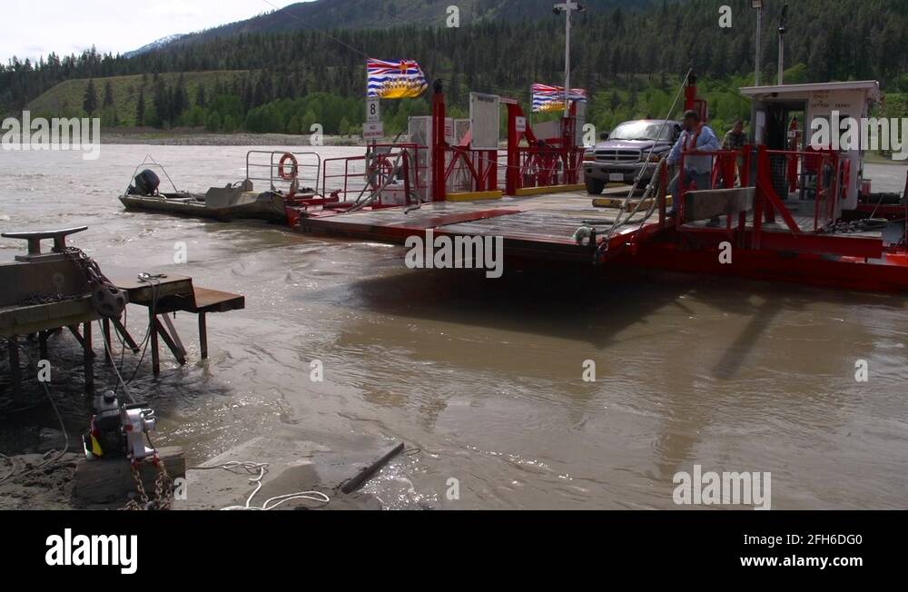 Pontoon cable ferry Stock Videos & Footage - HD and 4K Video Clips - Alamy