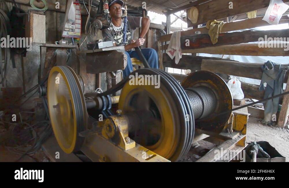 Man engine mine Stock Videos & Footage - HD and 4K Video Clips - Alamy
