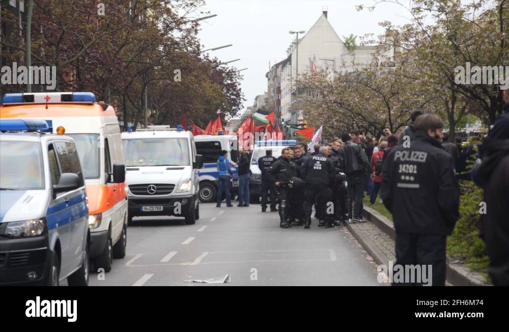 Red flags berlin Stock Videos & Footage - HD and 4K Video Clips - Alamy