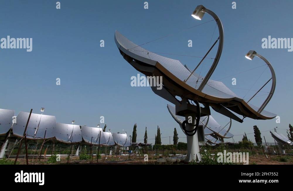 Solar dishes Stock Videos & Footage - HD and 4K Video Clips - Alamy