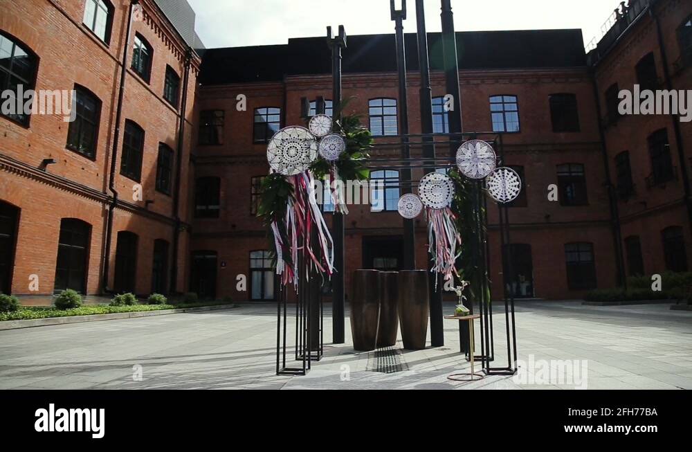 Arch ribbon Stock Videos & Footage - HD and 4K Video Clips - Alamy