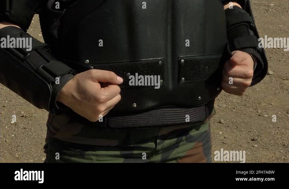 Swat woman Stock Videos & Footage - HD and 4K Video Clips - Alamy