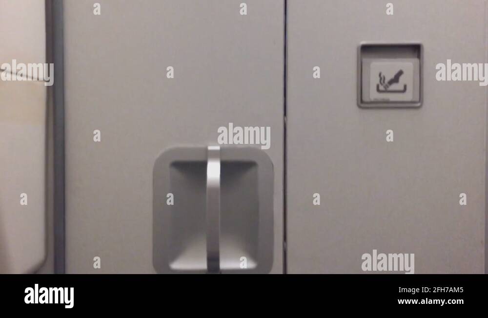 Aircraft washroom Stock Videos & Footage - HD and 4K Video Clips - Alamy