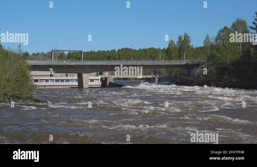 Flood dam Stock Videos & Footage - HD and 4K Video Clips - Alamy