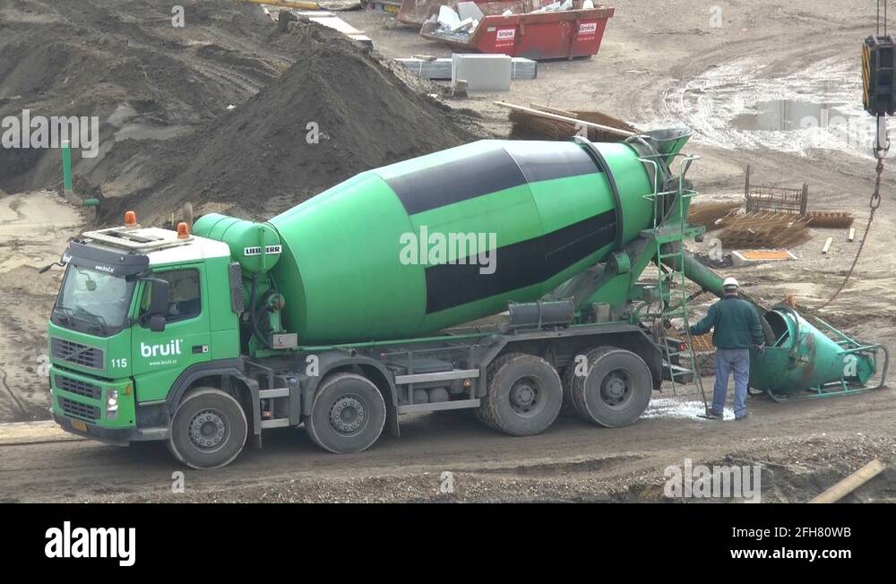 Filling concrete Stock Videos & Footage - HD and 4K Video Clips - Alamy