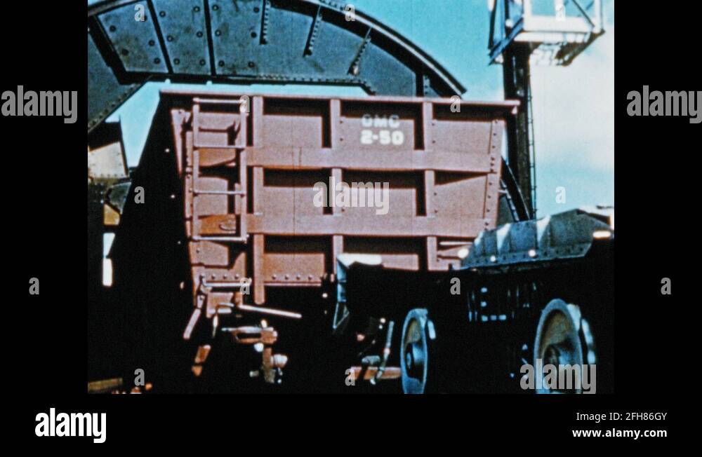 Dumper machine Stock Videos & Footage - HD and 4K Video Clips - Alamy