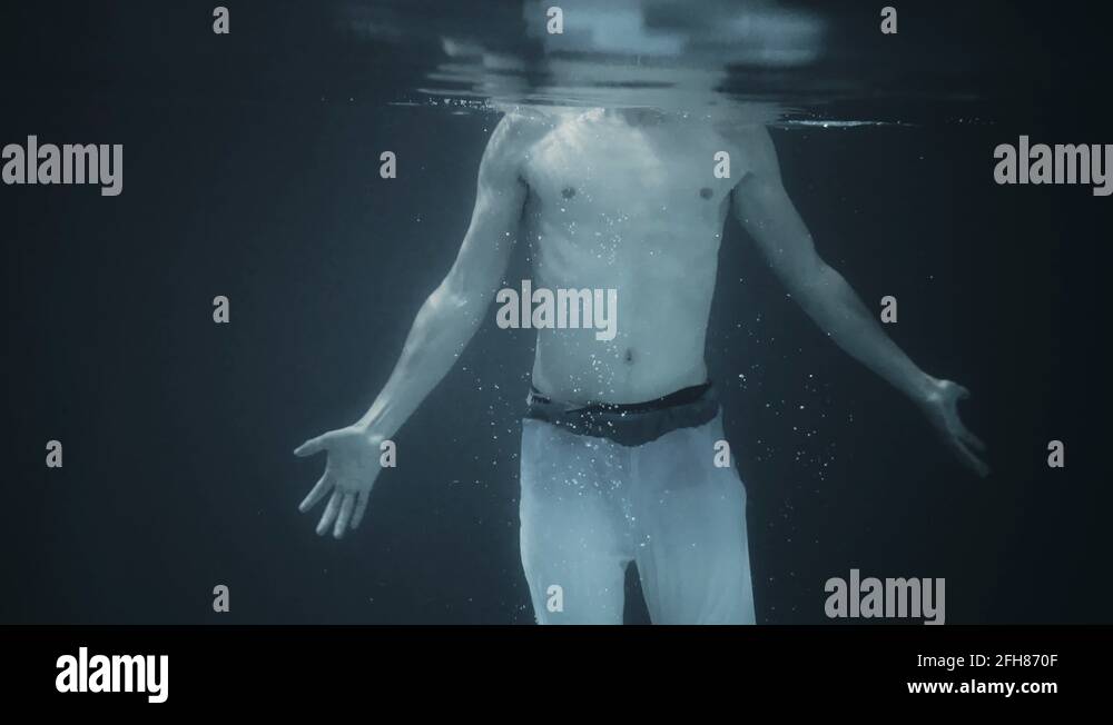 Floating underwater Stock Videos & Footage - HD and 4K Video Clips - Alamy