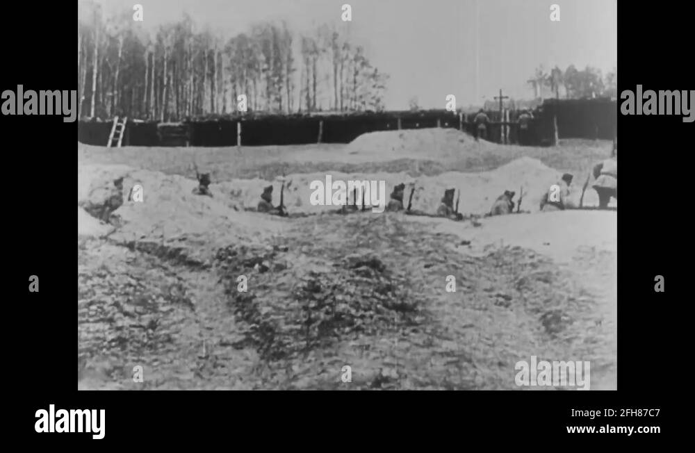 Ww1 trench line Stock Videos & Footage - HD and 4K Video Clips - Alamy